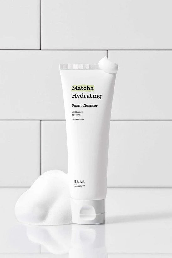 B. LAB MATCHA HYDRATING FOAM CLEANSER – SKIN CLINIC Rotterdam